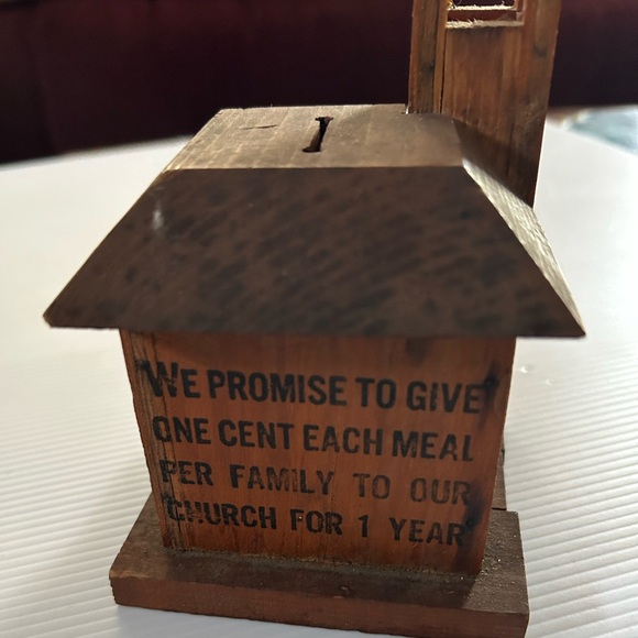 Vintage | Accents | Vintage 5s Wooden Houseshaped Coin Bank | Poshmark